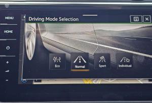 Zils Volkswagen Tiguan Allspace 2023 Viļņa, ar dzinēja tilpumu 1.97 L un nobraukumu 205 tūkst. km par 20000 €, foto 24 vietnē AUTOMOTO.COM.LV