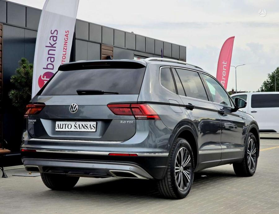 Brown Volkswagen Tiguan Allspace 2018 in Taurage, with an engine capacity of 1.97 L and mileage of 237 thousand km for 15850 €, photo 9 on AUTOMOTO.COM.LV