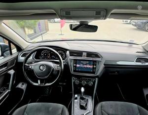 Brown Volkswagen Tiguan Allspace 2018 in Taurage, with an engine capacity of 1.97 L and mileage of 237 thousand km for 15850 €, photo 15 on AUTOMOTO.COM.LV
