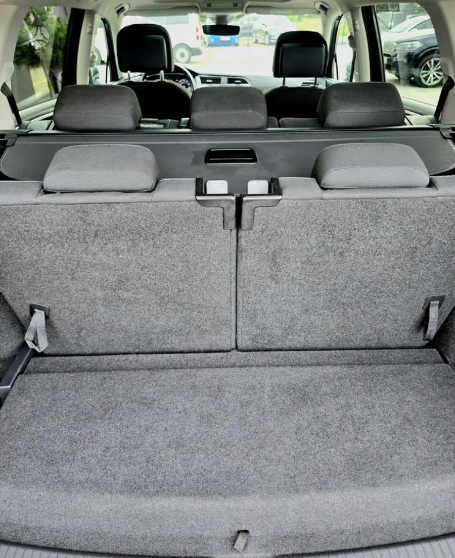 Brown Volkswagen Tiguan Allspace 2018 in Taurage, with an engine capacity of 1.97 L and mileage of 237 thousand km for 15850 €, photo 31 on AUTOMOTO.COM.LV