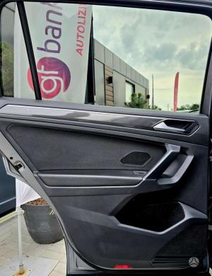 Brown Volkswagen Tiguan Allspace 2018 in Taurage, with an engine capacity of 1.97 L and mileage of 237 thousand km for 15850 €, photo 38 on AUTOMOTO.COM.LV