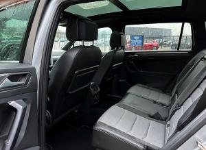 Brown Volkswagen Tiguan Allspace 2020 in Kaunas, with an engine capacity of 1.50 L and mileage of 186 thousand km for 20900 €, photo 21 on AUTOMOTO.COM.LV