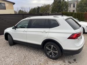 Volkswagen Tiguan Allspace 2018 Kauņa, ar dzinēja tilpumu 2.00 L un nobraukumu 123 tūkst. km par 19500 €, foto 13 vietnē AUTOMOTO.COM.LV