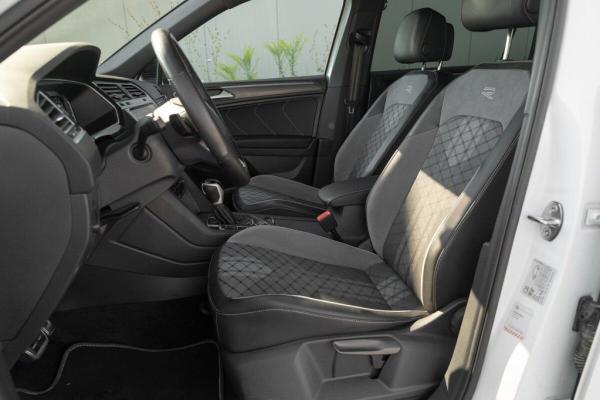Volkswagen Tiguan Allspace 2024 Viļņa vietnē Volkswagen Tiguan Allspace 2024 Viļņa, ar dzinēja tilpumu 2.00 L un nobraukumu 54 tūkst. km par 33350 €, foto 9 vietnē AUTOMOTO.COM.LV