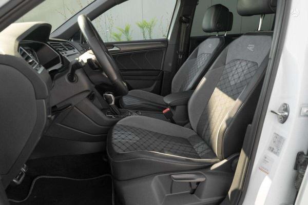 Volkswagen Tiguan Allspace 2024 Viļņa vietnē Volkswagen Tiguan Allspace 2024 Viļņa, ar dzinēja tilpumu 2.00 L un nobraukumu 54 tūkst. km par 33350 €, foto 9 vietnē AUTOMOTO.COM.LV