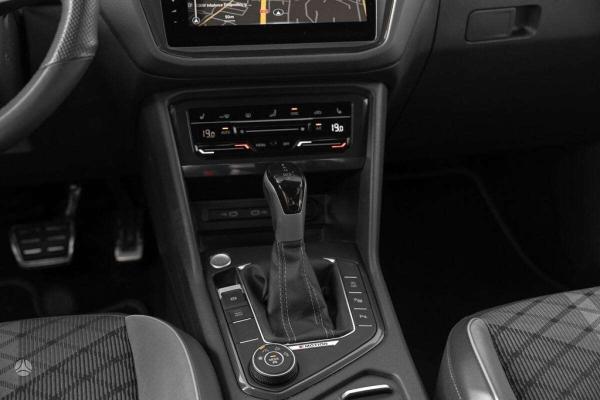 Volkswagen Tiguan Allspace 2024 Viļņa vietnē Volkswagen Tiguan Allspace 2024 Viļņa, ar dzinēja tilpumu 2.00 L un nobraukumu 54 tūkst. km par 33350 €, foto 11 vietnē AUTOMOTO.COM.LV