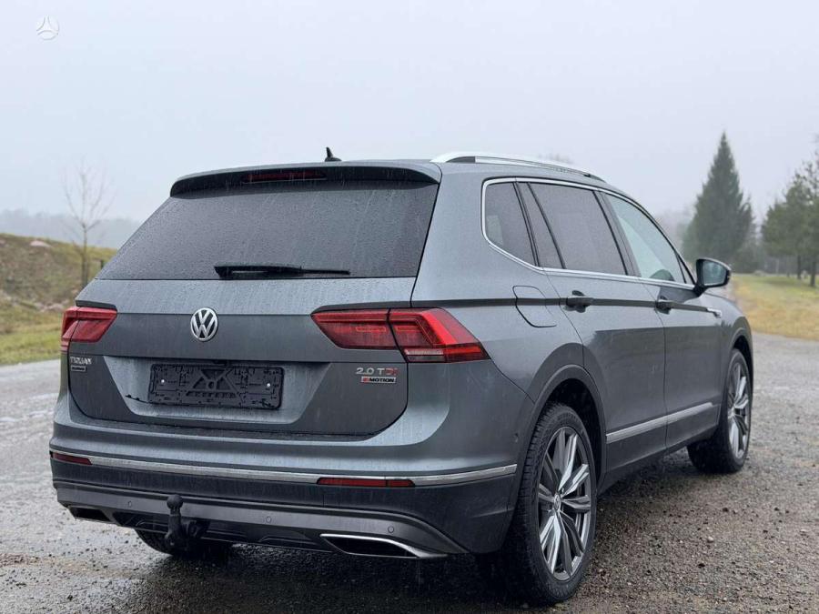 Pelēks Volkswagen Tiguan Allspace 2018 Utena, ar dzinēja tilpumu 1.97 L un nobraukumu 294 tūkst. km par 17750 €, foto 7 vietnē AUTOMOTO.COM.LV
