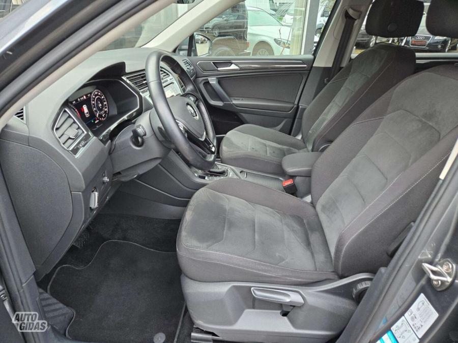 Pelēks Volkswagen Tiguan Allspace 2018 Kauņa, ar dzinēja tilpumu 2.00 L un nobraukumu 62 tūkst. km par 33114 €, foto 12 vietnē AUTOMOTO.COM.LV