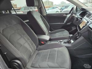 Pelēks Volkswagen Tiguan Allspace 2018 Kauņa, ar dzinēja tilpumu 2.00 L un nobraukumu 62 tūkst. km par 33114 €, foto 19 vietnē AUTOMOTO.COM.LV