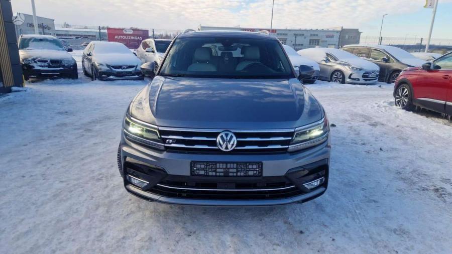 Серый Фольксваген Tiguan Allspace 2018 в Мариямполе, объемом двигателя 1.98 л и пробегом 94 тыс. км за 18490 €, фото 1 на AUTOMOTO.COM.LV