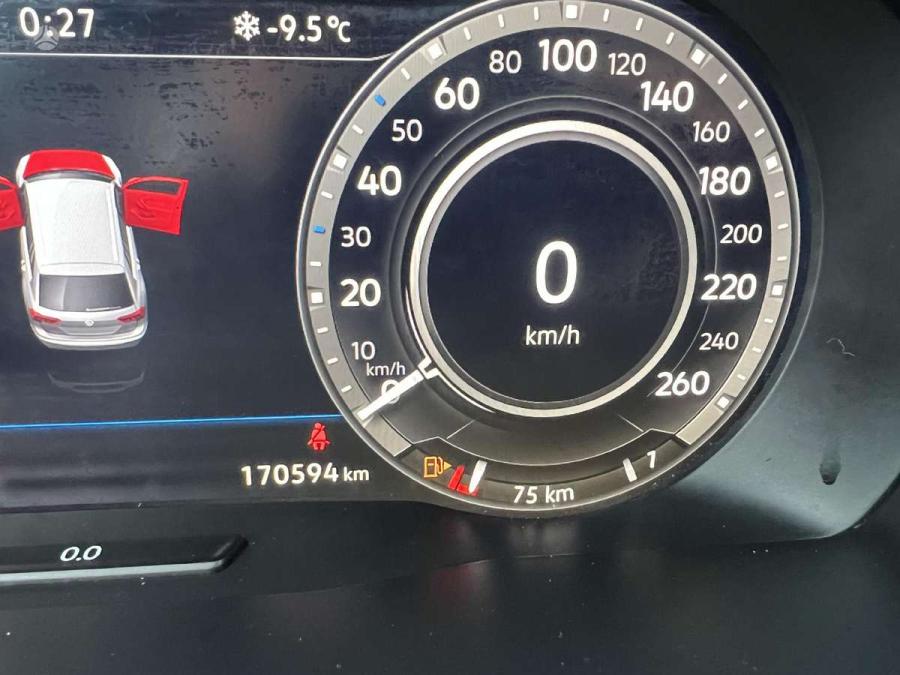 Pelēks Volkswagen Tiguan Allspace 2018 Kauņa, ar dzinēja tilpumu 1.97 L un nobraukumu 170 tūkst. km par 9200 €, foto 15 vietnē AUTOMOTO.COM.LV