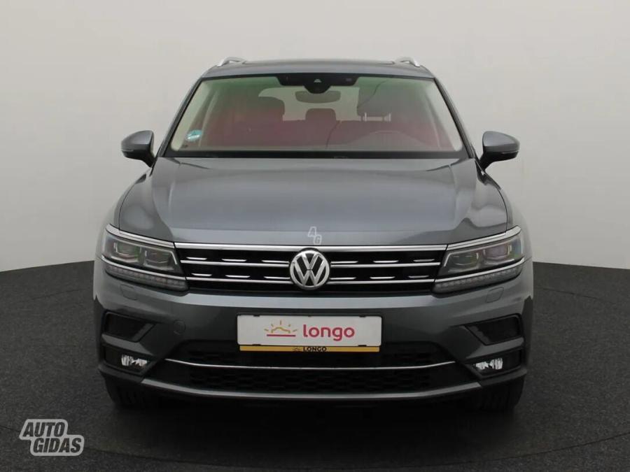 Grey Volkswagen Tiguan Allspace 2018 in Vilnius, with an engine capacity of 2.00 L and mileage of 178 thousand km for 20699 €, photo 3 on AUTOMOTO.COM.LV