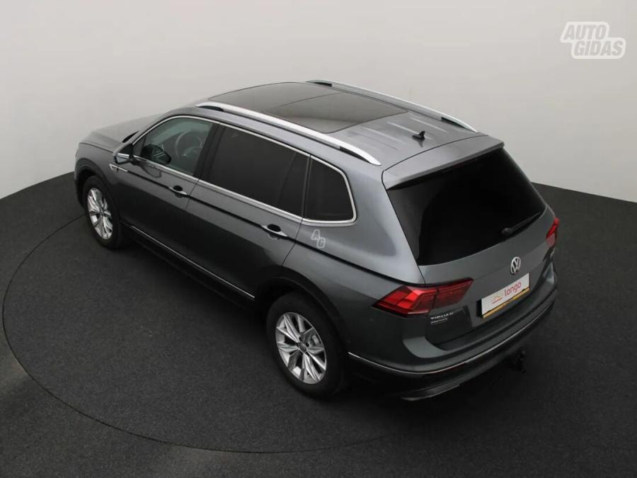 Grey Volkswagen Tiguan Allspace 2018 in Vilnius, with an engine capacity of 2.00 L and mileage of 178 thousand km for 20699 €, photo 12 on AUTOMOTO.COM.LV