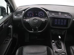 Grey Volkswagen Tiguan Allspace 2018 in Vilnius, with an engine capacity of 2.00 L and mileage of 178 thousand km for 20699 €, photo 17 on AUTOMOTO.COM.LV