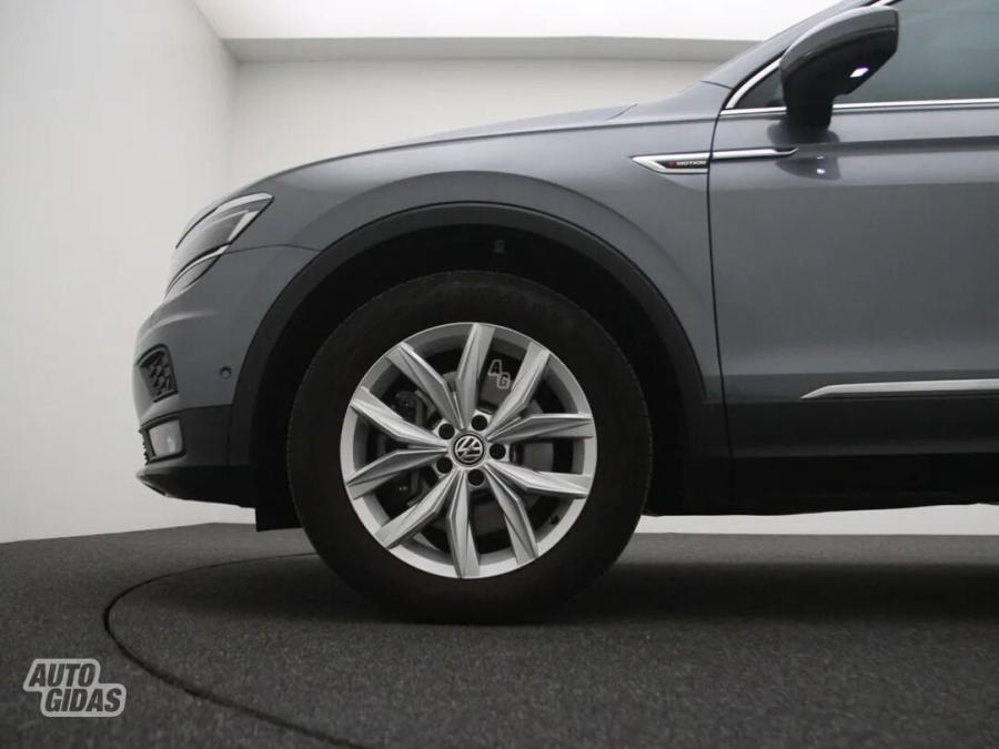 Grey Volkswagen Tiguan Allspace 2018 in Vilnius, with an engine capacity of 2.00 L and mileage of 178 thousand km for 20699 €, photo 28 on AUTOMOTO.COM.LV