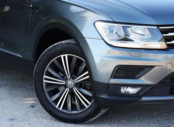 Pelēks Volkswagen Tiguan Allspace 2018 Kretinga, ar dzinēja tilpumu 1.97 L un nobraukumu 174 tūkst. km par 17999 €, foto 9 vietnē AUTOMOTO.COM.LV