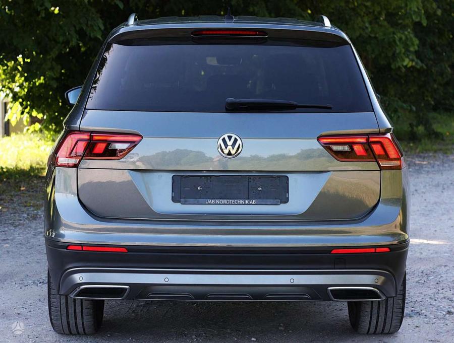 Серый Фольксваген Tiguan Allspace 2018 в Кретинга, объемом двигателя 1.97 л и пробегом 174 тыс. км за 17999 €, фото 15 на AUTOMOTO.COM.LV