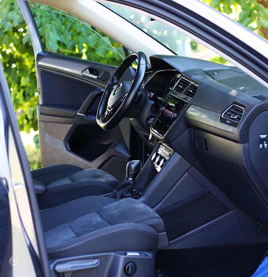 Серый Фольксваген Tiguan Allspace 2018 в Кретинга, объемом двигателя 1.97 л и пробегом 174 тыс. км за 17999 €, фото 41 на AUTOMOTO.COM.LV