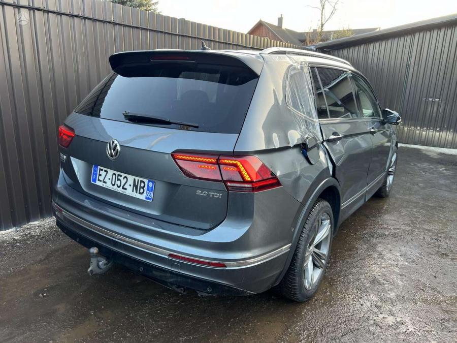 Серый Фольксваген Tiguan Allspace 2018 в Каунас, объемом двигателя 1.97 л и пробегом 170 тыс. км за 7500 €, фото 7 на AUTOMOTO.COM.LV