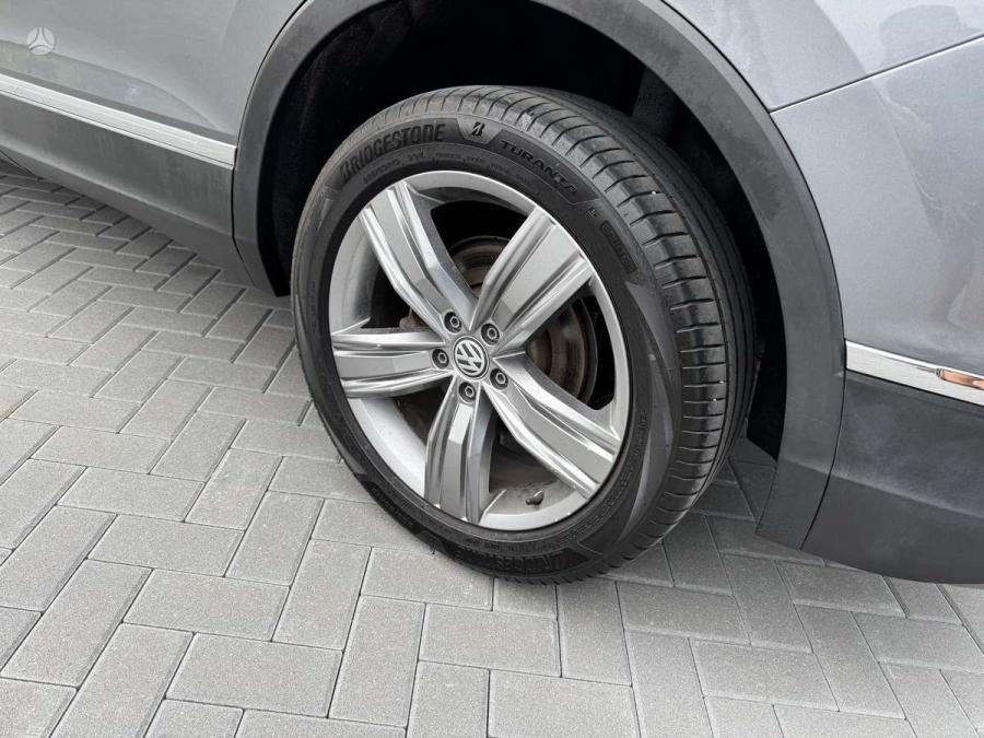 Серый Фольксваген Tiguan Allspace 2018 в Тельшяй, объемом двигателя 1.97 л и пробегом 253 тыс. км за 15300 €, фото 16 на AUTOMOTO.COM.LV