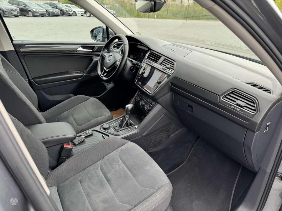 Серый Фольксваген Tiguan Allspace 2018 в Тельшяй, объемом двигателя 1.97 л и пробегом 253 тыс. км за 15300 €, фото 29 на AUTOMOTO.COM.LV