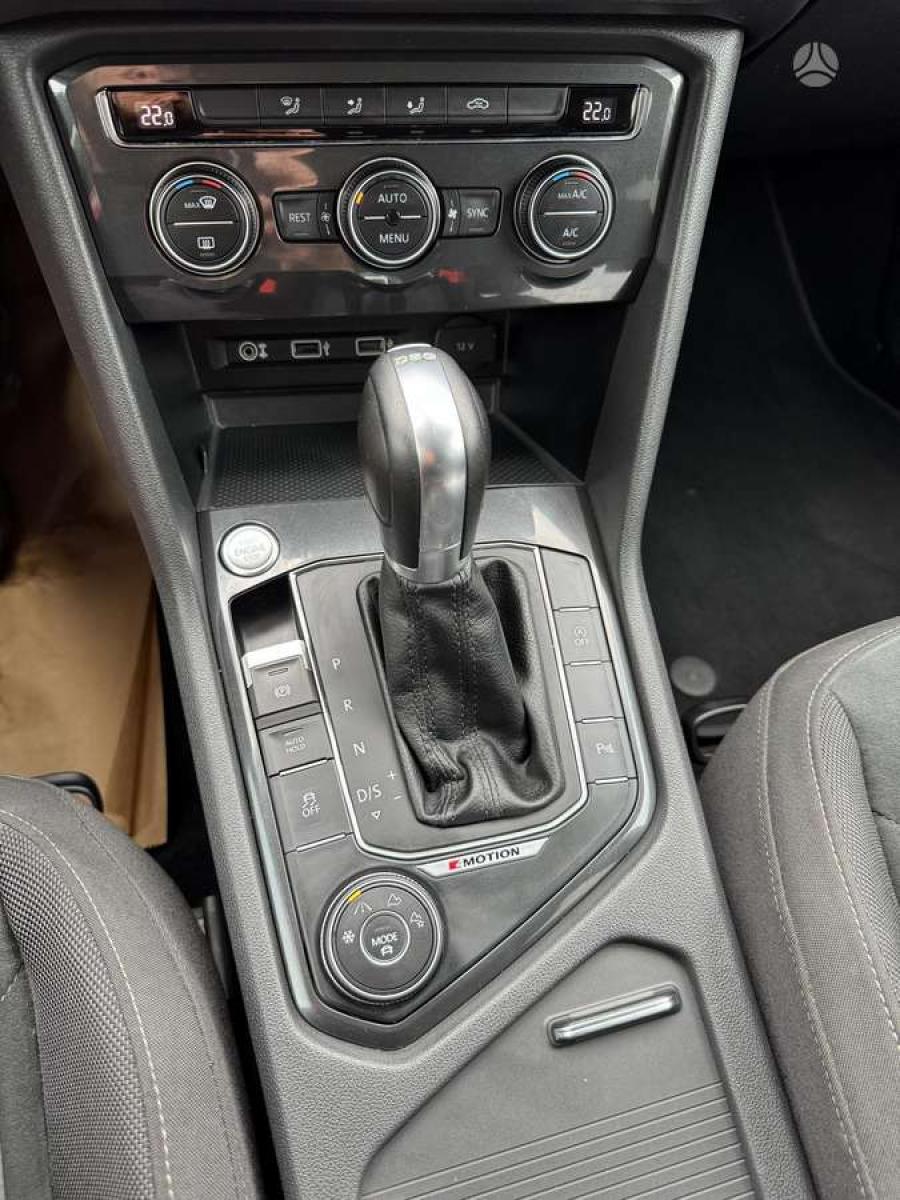 Серый Фольксваген Tiguan Allspace 2018 в Тельшяй, объемом двигателя 1.97 л и пробегом 253 тыс. км за 15300 €, фото 32 на AUTOMOTO.COM.LV