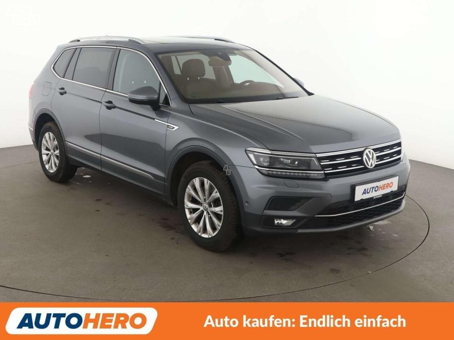 Pelēks Volkswagen Tiguan Allspace 2019 Kauņa, ar dzinēja tilpumu 2.00 L un nobraukumu 100 tūkst. km par 32576 €, foto 8 vietnē AUTOMOTO.COM.LV