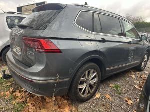 Pelēks Volkswagen Tiguan Allspace 2019 Kauņa, ar dzinēja tilpumu 1.97 L un nobraukumu 240 tūkst. km par 17500 €, foto 3 vietnē AUTOMOTO.COM.LV