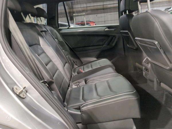 Grey Volkswagen Tiguan Allspace 2019 in Vilnius, with an engine capacity of 1.50 L and mileage of 209 thousand km for 18743 €, photo 10 on AUTOMOTO.COM.LV