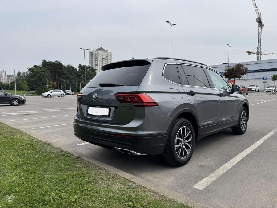 Серый Фольксваген Tiguan Allspace 2019 в Вильнюс, объемом двигателя 1.98 л и пробегом 113 тыс. км за 19900 €, фото 5 на AUTOMOTO.COM.LV