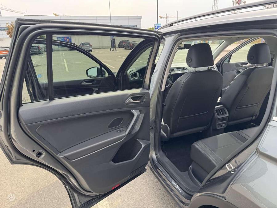 Серый Фольксваген Tiguan Allspace 2019 в Вильнюс, объемом двигателя 1.98 л и пробегом 113 тыс. км за 19900 €, фото 23 на AUTOMOTO.COM.LV