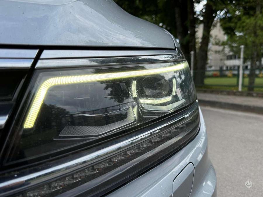 Серый Фольксваген Tiguan Allspace 2019 в Таураге, объемом двигателя 1.97 л и пробегом 250 тыс. км за 14000 €, фото 23 на AUTOMOTO.COM.LV