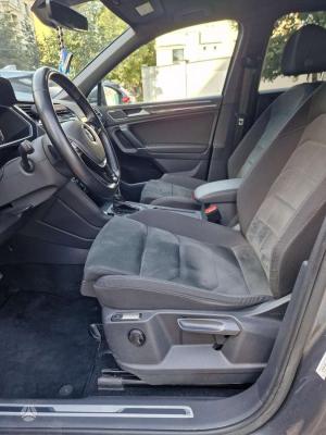 Pelēks Volkswagen Tiguan Allspace 2019 Kauņa, ar dzinēja tilpumu 1.97 L un nobraukumu 161 tūkst. km par 19500 €, foto 15 vietnē AUTOMOTO.COM.LV