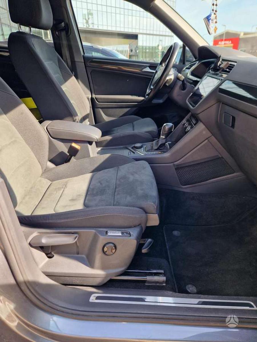 Pelēks Volkswagen Tiguan Allspace 2019 Kauņa, ar dzinēja tilpumu 1.97 L un nobraukumu 161 tūkst. km par 19500 €, foto 17 vietnē AUTOMOTO.COM.LV