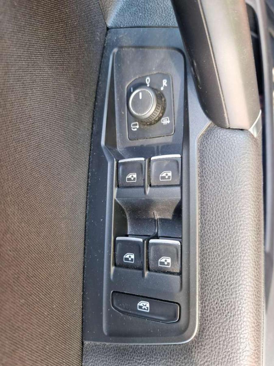 Pelēks Volkswagen Tiguan Allspace 2019 Kauņa, ar dzinēja tilpumu 1.97 L un nobraukumu 161 tūkst. km par 19500 €, foto 27 vietnē AUTOMOTO.COM.LV