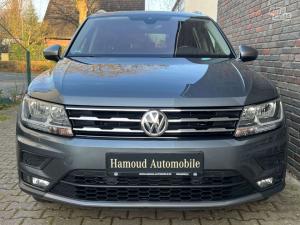 Grey Volkswagen Tiguan Allspace 2020 in Kaunas, with an engine capacity of 2.00 L and mileage of 97 thousand km for 28570 €, photo 2 on AUTOMOTO.COM.LV