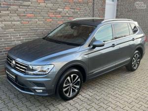 Grey Volkswagen Tiguan Allspace 2020 in Kaunas, with an engine capacity of 2.00 L and mileage of 97 thousand km for 28570 €, photo 12 on AUTOMOTO.COM.LV