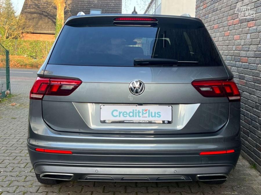 Grey Volkswagen Tiguan Allspace 2020 in Kaunas, with an engine capacity of 2.00 L and mileage of 97 thousand km for 28570 €, photo 13 on AUTOMOTO.COM.LV