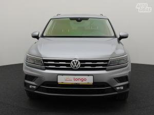 Grey Volkswagen Tiguan Allspace 2020 in Vilnius, with an engine capacity of 2.00 L and mileage of 205 thousand km for 20799 €, photo 3 on AUTOMOTO.COM.LV