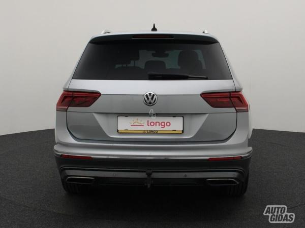 Grey Volkswagen Tiguan Allspace 2020 in Vilnius, with an engine capacity of 2.00 L and mileage of 205 thousand km for 20799 €, photo 5 on AUTOMOTO.COM.LV
