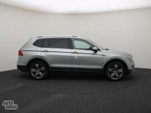 Grey Volkswagen Tiguan Allspace 2020 in Vilnius, with an engine capacity of 2.00 L and mileage of 205 thousand km for 20799 €, photo 9 on AUTOMOTO.COM.LV