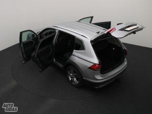 Grey Volkswagen Tiguan Allspace 2020 in Vilnius, with an engine capacity of 2.00 L and mileage of 205 thousand km for 20799 €, photo 13 on AUTOMOTO.COM.LV