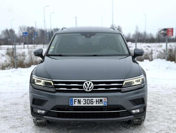 Pelēks Volkswagen Tiguan Allspace 2020 Tauragė, ar dzinēja tilpumu 1.97 L un nobraukumu 178 tūkst. km par 17900 €, foto 3 vietnē AUTOMOTO.COM.LV