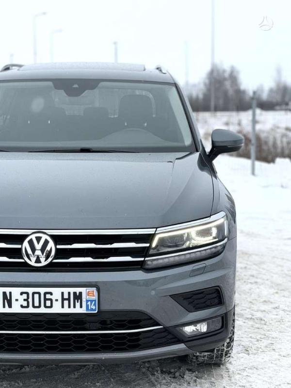 Pelēks Volkswagen Tiguan Allspace 2020 Tauragė, ar dzinēja tilpumu 1.97 L un nobraukumu 178 tūkst. km par 17900 €, foto 4 vietnē AUTOMOTO.COM.LV