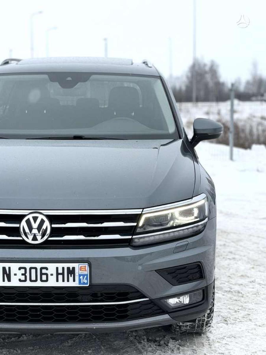 Pelēks Volkswagen Tiguan Allspace 2020 Tauragė, ar dzinēja tilpumu 1.97 L un nobraukumu 178 tūkst. km par 17900 €, foto 4 vietnē AUTOMOTO.COM.LV
