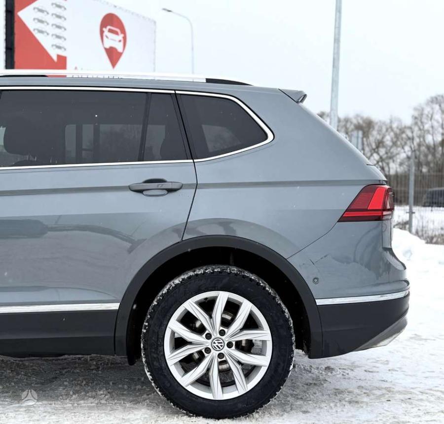 Pelēks Volkswagen Tiguan Allspace 2020 Tauragė, ar dzinēja tilpumu 1.97 L un nobraukumu 178 tūkst. km par 17900 €, foto 10 vietnē AUTOMOTO.COM.LV