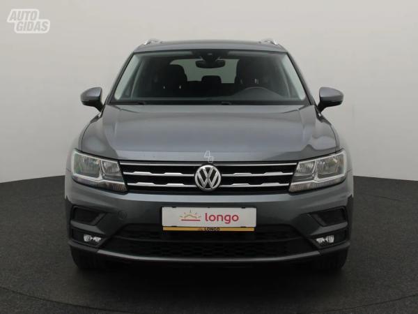 Pelēks Volkswagen Tiguan Allspace 2020 Viļņa, ar dzinēja tilpumu 2.00 L un nobraukumu 163 tūkst. km par 20899 €, foto 3 vietnē AUTOMOTO.COM.LV