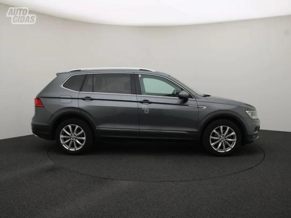 Pelēks Volkswagen Tiguan Allspace 2020 Viļņa, ar dzinēja tilpumu 2.00 L un nobraukumu 163 tūkst. km par 20899 €, foto 9 vietnē AUTOMOTO.COM.LV