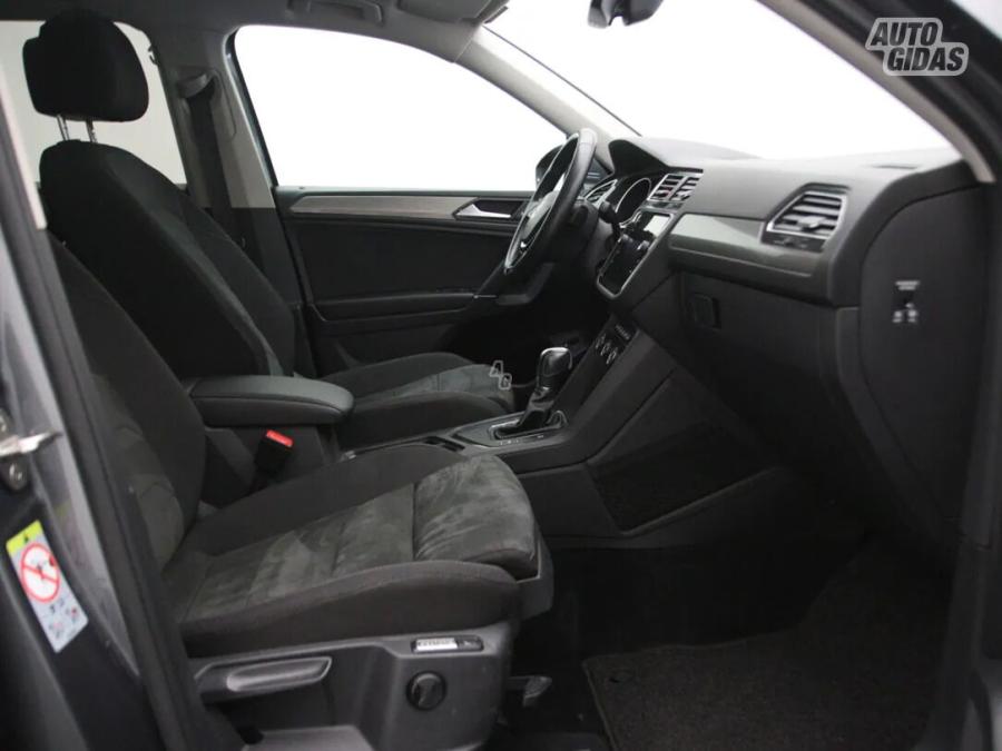 Серый Фольксваген Tiguan Allspace 2020 в Вильнюс, объемом двигателя 2.00 л и пробегом 163 тыс. км за 20899 €, фото 15 на AUTOMOTO.COM.LV