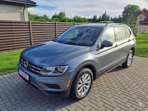 Grey Volkswagen Tiguan Allspace 2020 in Klaipeda, with an engine capacity of 1.98 L and mileage of 75 thousand km for 16800 €, photo 4 on AUTOMOTO.COM.LV